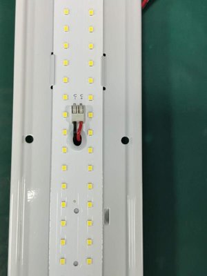 20W 40W 60W Aluminum Housing IK10 IP65 LED Triproof Light With Emergency Dali Dimmable